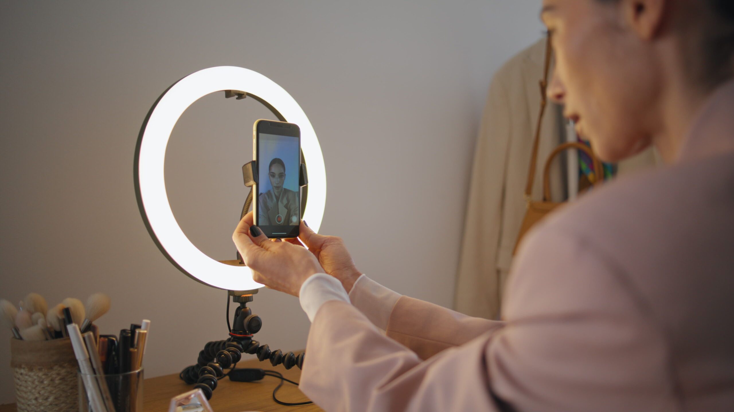 Proper lighting setups to get clear and usable ID shots after dark